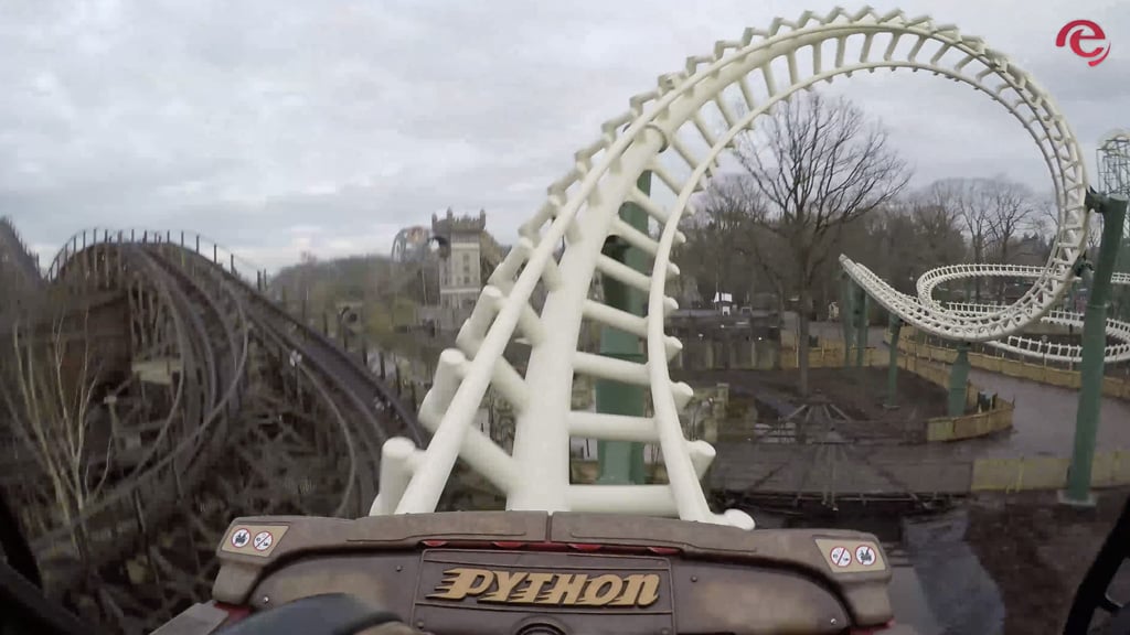 Grand huit en acier « Python » - Efteling